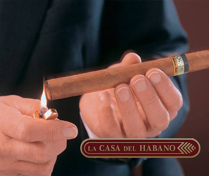 CÓMO ENCENDER Y FUMAR UN PURO: GUÍA PASO A PASO – La Casa del Habano México